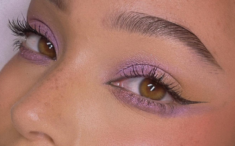 The Purple Makeup Trend Isn’t Going Anywhere for Autumn/Winter 2022 ...