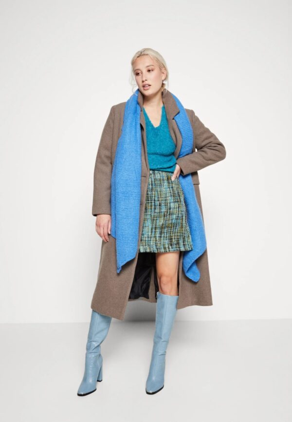 26 Classic Winter Coats We're Coveting This Season | BLNCD BEAUTY